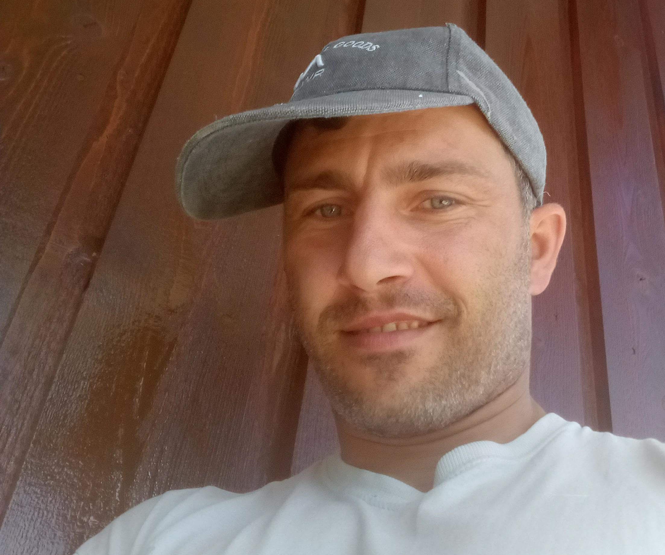 Alexandru Olteanu er nominert til Norges hyggeligste håndverker!